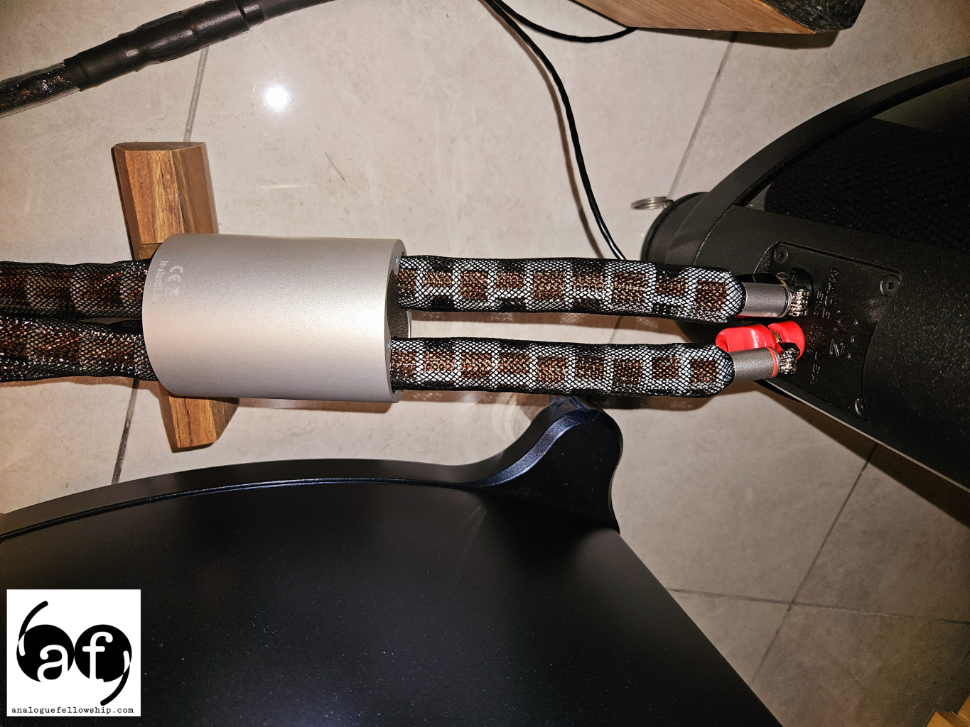 IN-AKUSTIK KABEL REFERENZ LS-8005 AIR Speaker Cables, The Full Review ...